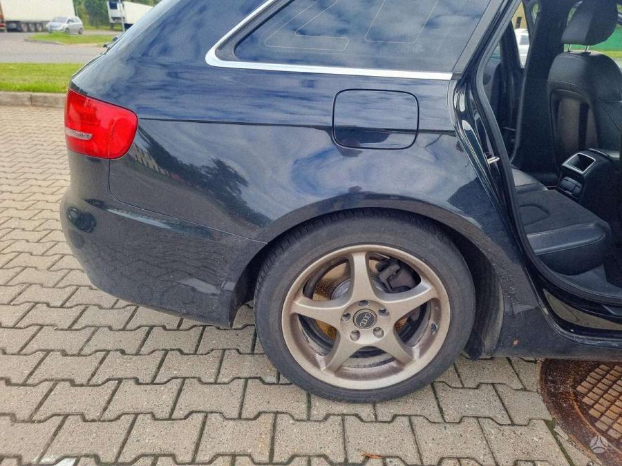 Melns Audi A4 2009 Viļņa, ar dzinēja tilpumu 1.97 L un nobraukumu 358 tūkst. km par 1600 €, foto 10 vietnē AUTOMOTO.COM.LV