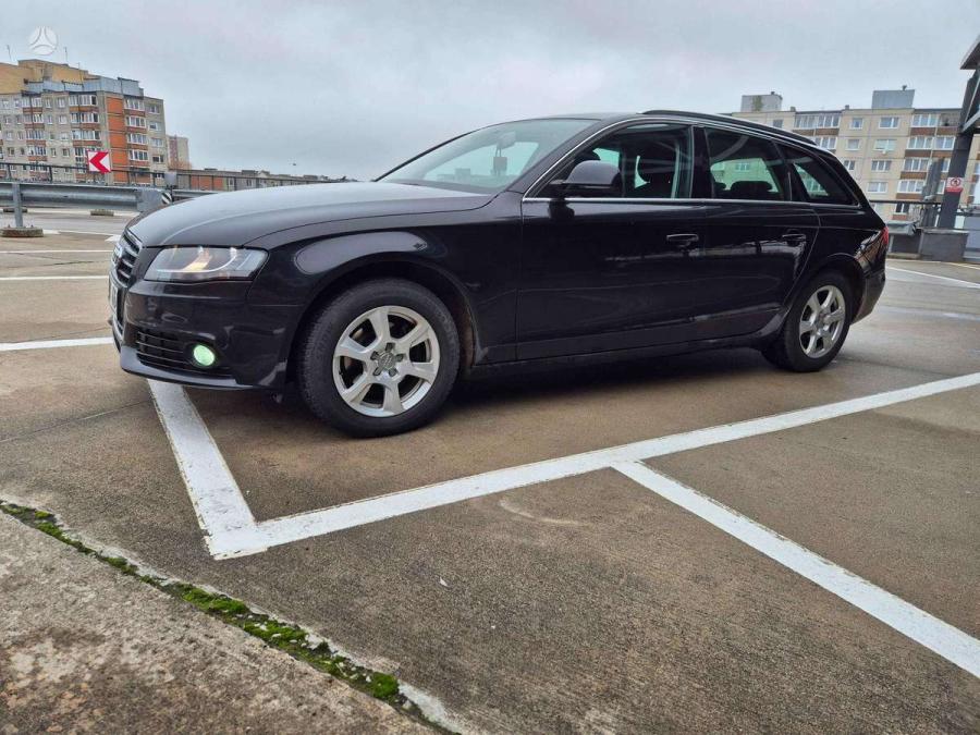 Black Audi A4 2009 in Siauliai, with an engine capacity of 1.97 L and mileage of 316 thousand km for 4300 €, photo 3 on AUTOMOTO.COM.LV