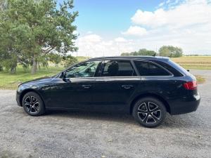 Black Audi A4 2009 in Vilkaviskis, with an engine capacity of 2.00 L and mileage of 330 thousand km for 3200 €, photo 5 on AUTOMOTO.COM.LV