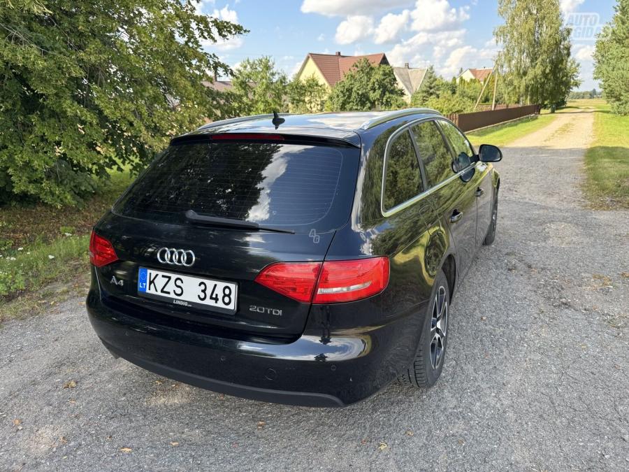 Black Audi A4 2009 in Vilkaviskis, with an engine capacity of 2.00 L and mileage of 330 thousand km for 3200 €, photo 8 on AUTOMOTO.COM.LV