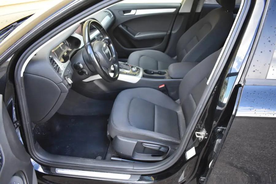 Black Audi A4 2009 in Talsi, with an engine capacity of 2.00 L and mileage of 340 thousand km for 5200 €, photo 7 on AUTOMOTO.COM.LV