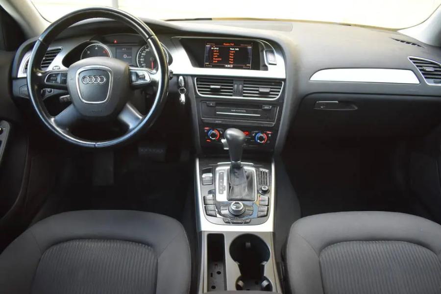 Black Audi A4 2009 in Talsi, with an engine capacity of 2.00 L and mileage of 340 thousand km for 5200 €, photo 8 on AUTOMOTO.COM.LV