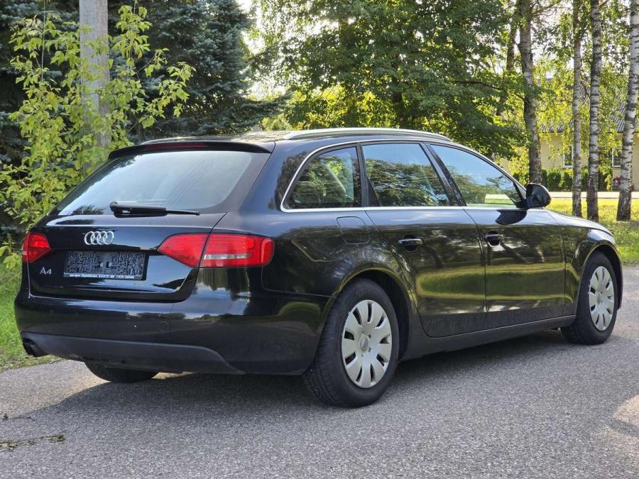 Black Audi A4 2009 in Utena, with an engine capacity of 1.80 L and mileage of 160 thousand km for 3100 €, photo 8 on AUTOMOTO.COM.LV