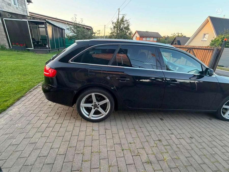 Melns Audi A4 2009 Viļņa, ar dzinēja tilpumu 2.00 L un nobraukumu 290 tūkst. km par 4200 €, foto 6 vietnē AUTOMOTO.COM.LV