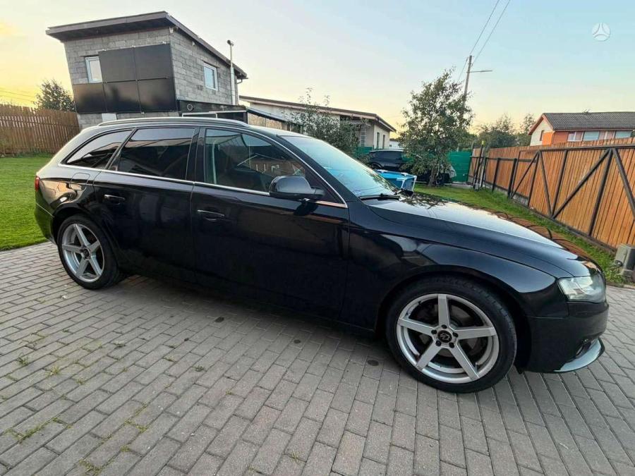 Melns Audi A4 2009 Viļņa, ar dzinēja tilpumu 2.00 L un nobraukumu 290 tūkst. km par 4200 €, foto 7 vietnē AUTOMOTO.COM.LV