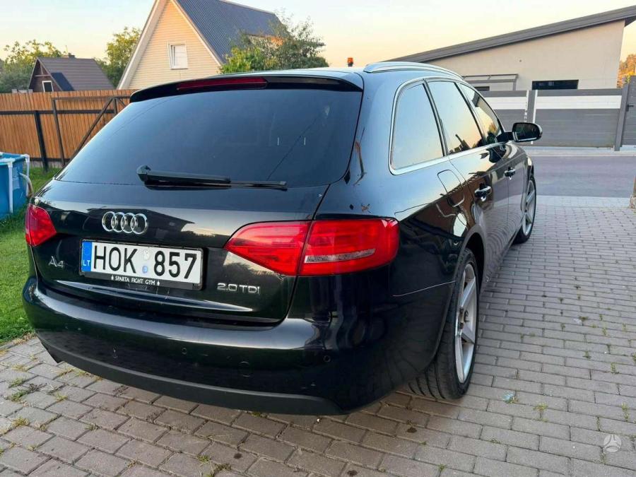 Melns Audi A4 2009 Viļņa, ar dzinēja tilpumu 2.00 L un nobraukumu 290 tūkst. km par 4200 €, foto 13 vietnē AUTOMOTO.COM.LV
