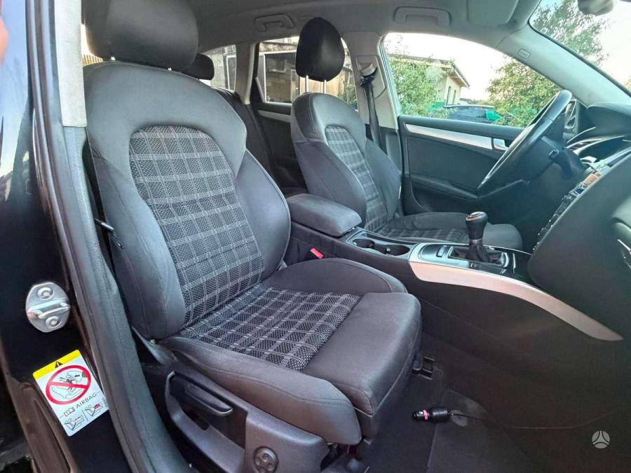 Melns Audi A4 2009 Viļņa, ar dzinēja tilpumu 2.00 L un nobraukumu 290 tūkst. km par 4200 €, foto 16 vietnē AUTOMOTO.COM.LV