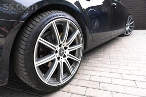 Black Audi A4 2009 in Riga, with an engine capacity of 2.00 L and mileage of 320 thousand km for 6290 €, photo 6 on AUTOMOTO.COM.LV