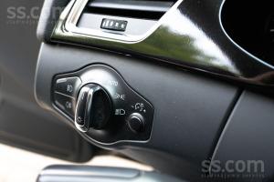 Black Audi A4 2009 in Riga, with an engine capacity of 2.00 L and mileage of 320 thousand km for 6290 €, photo 19 on AUTOMOTO.COM.LV