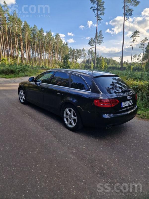 Black Audi A4 2009 in Riga, with an engine capacity of 2.00 L and mileage of 205 thousand km for 6950 €, photo 5 on AUTOMOTO.COM.LV