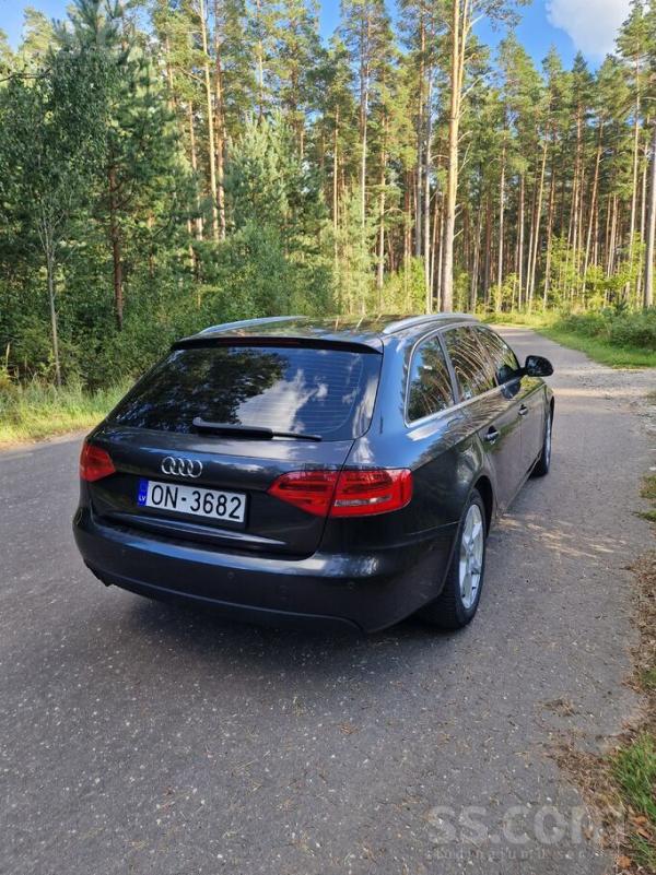 Black Audi A4 2009 in Riga, with an engine capacity of 2.00 L and mileage of 205 thousand km for 6950 €, photo 6 on AUTOMOTO.COM.LV