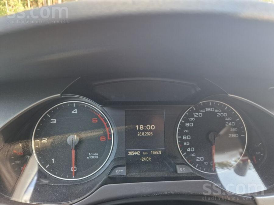 Black Audi A4 2009 in Riga, with an engine capacity of 2.00 L and mileage of 205 thousand km for 6950 €, photo 8 on AUTOMOTO.COM.LV