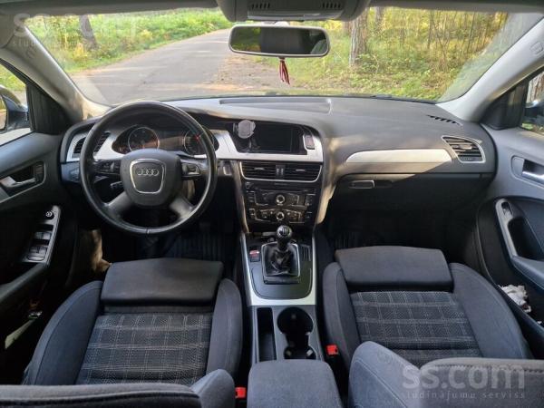 Black Audi A4 2009 in Riga, with an engine capacity of 2.00 L and mileage of 205 thousand km for 6950 €, photo 9 on AUTOMOTO.COM.LV