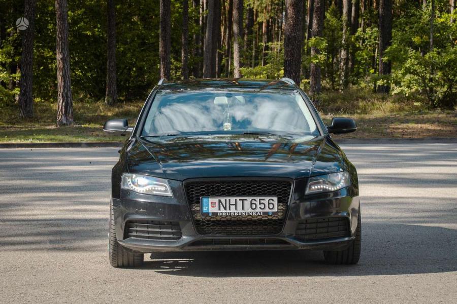 Black Audi A4 2009 in Druskininkai, with an engine capacity of 2.00 L and mileage of 380 thousand km for 4850 €, photo 1 on AUTOMOTO.COM.LV