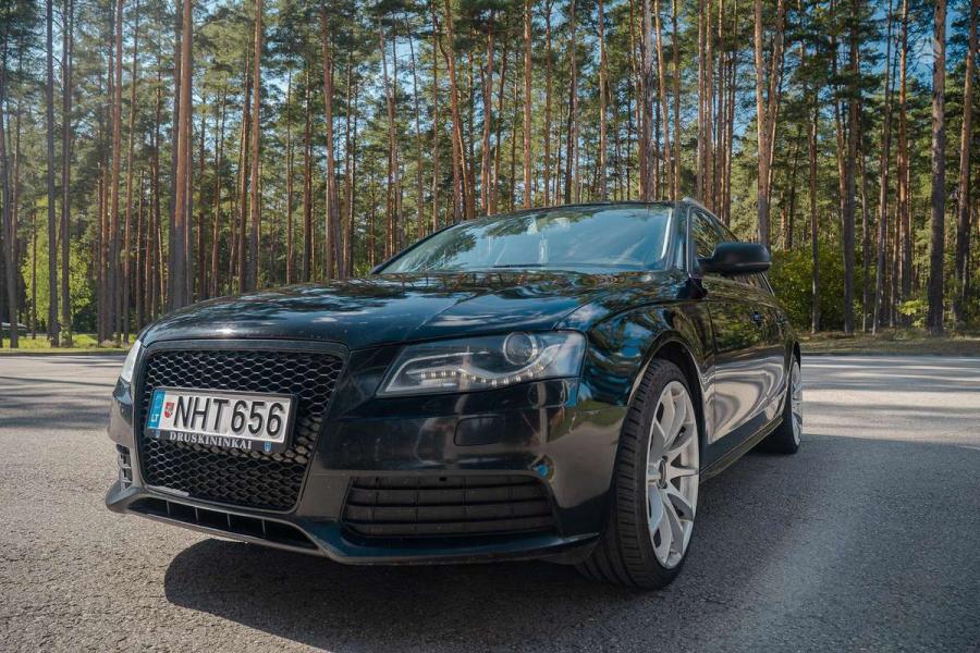 Black Audi A4 2009 in Druskininkai, with an engine capacity of 2.00 L and mileage of 380 thousand km for 4850 €, photo 11 on AUTOMOTO.COM.LV
