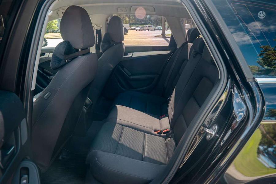 Black Audi A4 2009 in Druskininkai, with an engine capacity of 2.00 L and mileage of 380 thousand km for 4850 €, photo 15 on AUTOMOTO.COM.LV