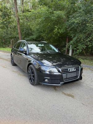 Melns Audi A4 2009 Viļņa, ar dzinēja tilpumu 1.97 L un nobraukumu 269 tūkst. km par 4900 €, foto  vietnē AUTOMOTO.COM.LV