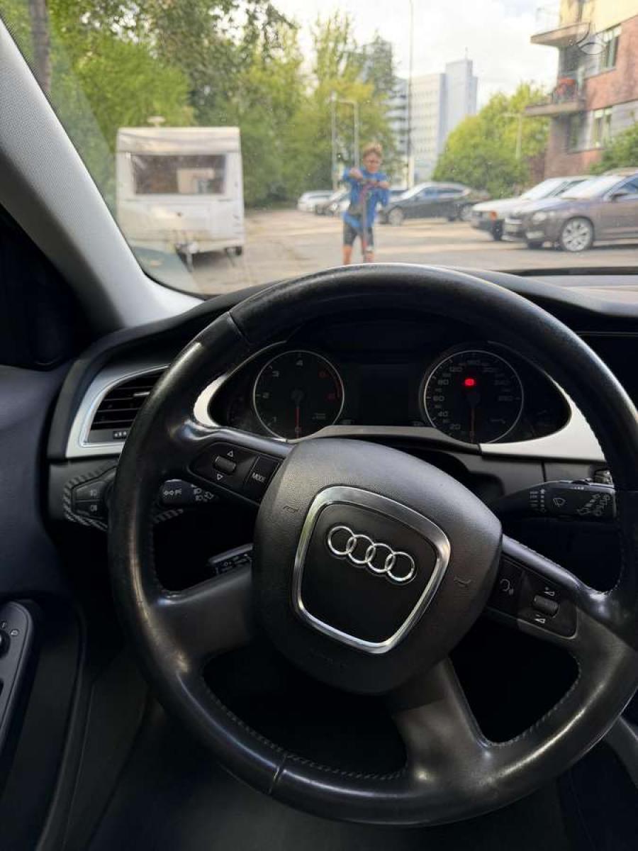 Melns Audi A4 2009 Viļņa, ar dzinēja tilpumu 1.97 L un nobraukumu 269 tūkst. km par 4900 €, foto 12 vietnē AUTOMOTO.COM.LV
