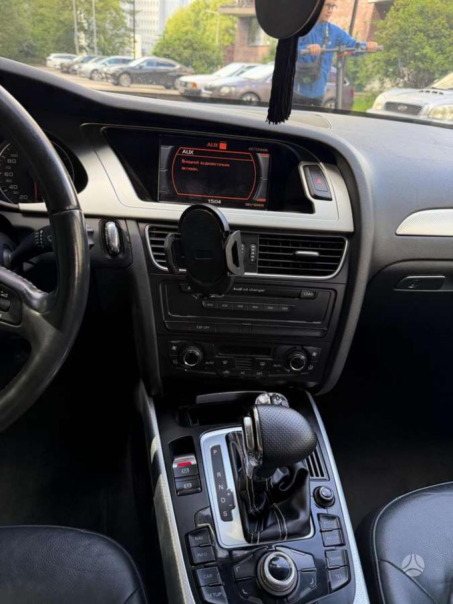 Melns Audi A4 2009 Viļņa, ar dzinēja tilpumu 1.97 L un nobraukumu 269 tūkst. km par 4900 €, foto 13 vietnē AUTOMOTO.COM.LV