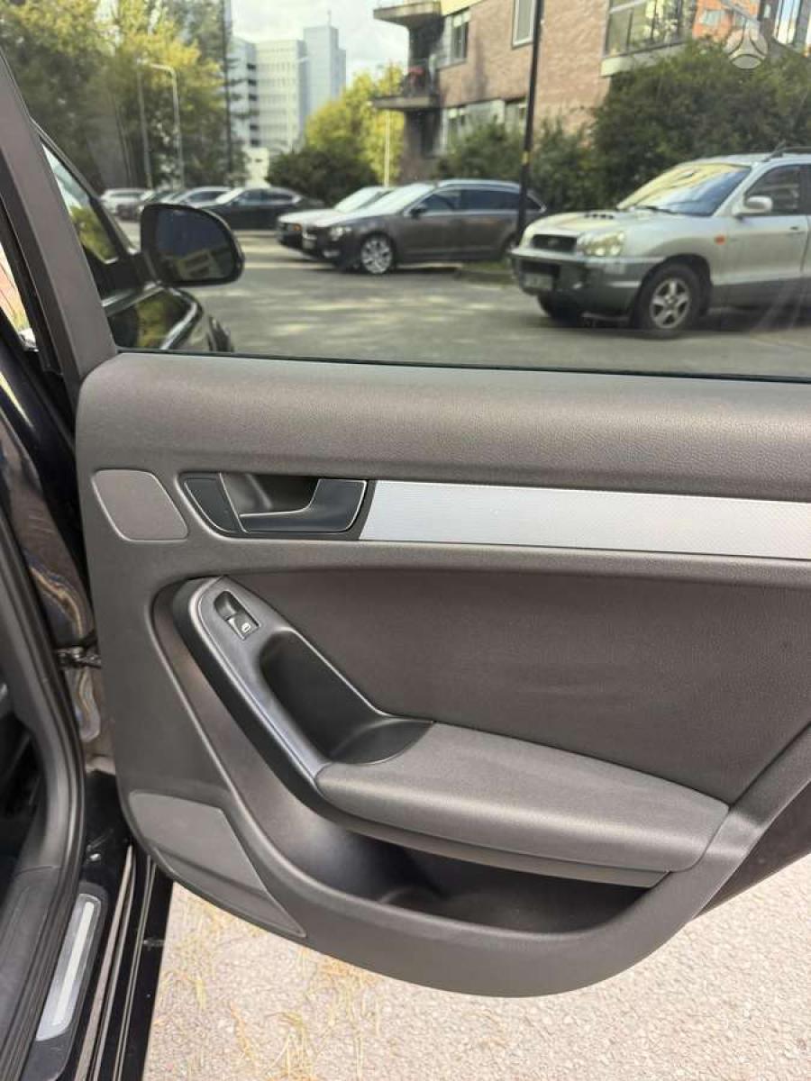 Melns Audi A4 2009 Viļņa, ar dzinēja tilpumu 1.97 L un nobraukumu 269 tūkst. km par 4900 €, foto 16 vietnē AUTOMOTO.COM.LV