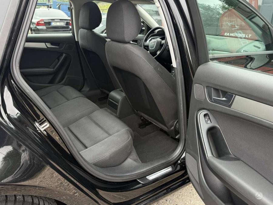 Melns Audi A4 2009 Viļņa, ar dzinēja tilpumu 2.00 L un nobraukumu 360 tūkst. km par 5050 €, foto 21 vietnē AUTOMOTO.COM.LV