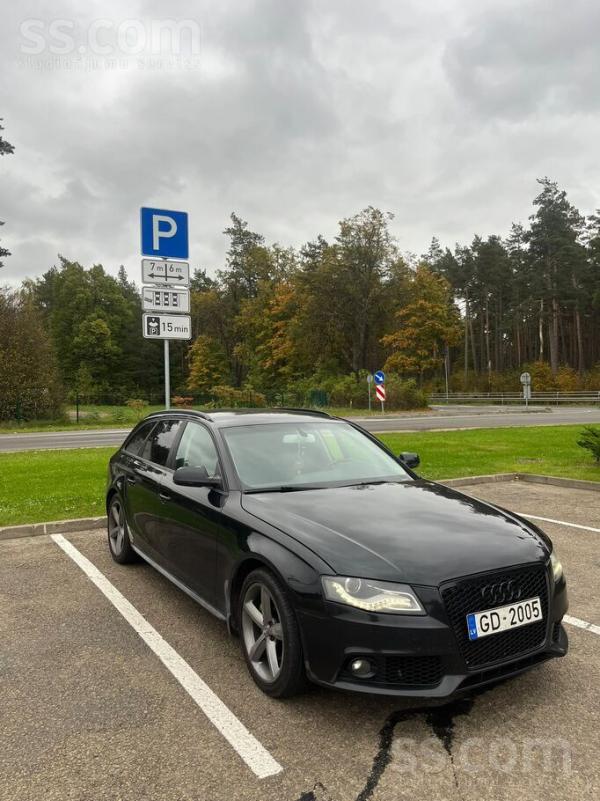 Audi A4 2009 in Riga on AUTOMOTO.COM.LV Black Audi A4 2009 in Riga, with an engine capacity of 2.00 L and mileage of 280 thousand km for 6000 €, photo 8 on AUTOMOTO.COM.LV