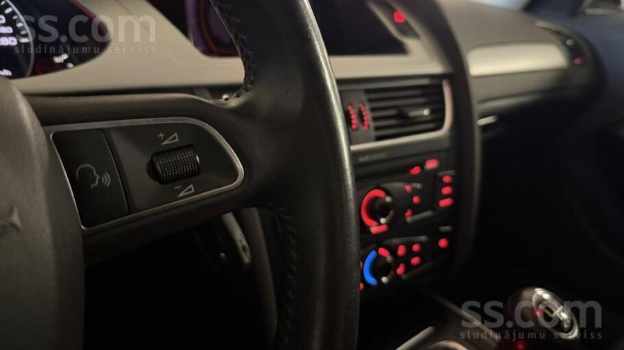 Melns Audi A4 2009 Rīga, ar dzinēja tilpumu 2.00 L un nobraukumu 207 tūkst. km par 5950 €, foto 15 vietnē AUTOMOTO.COM.LV