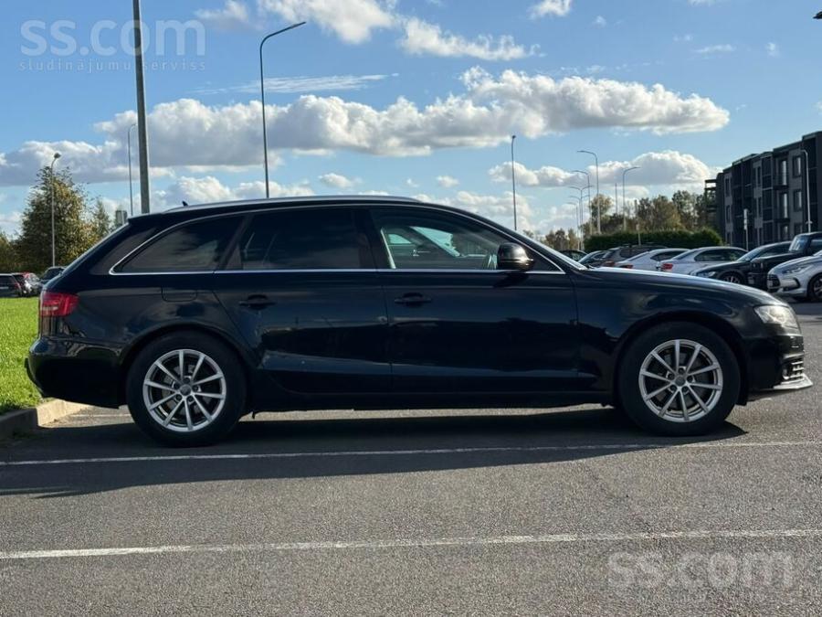 Black Audi A4 2009 in Riga, with an engine capacity of 2.70 L and mileage of 356 thousand km for 3699 €, photo 5 on AUTOMOTO.COM.LV