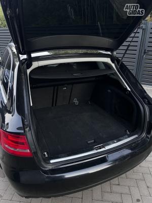 Melns Audi A4 2009 Viļņa, ar dzinēja tilpumu 2.00 L un nobraukumu 300 tūkst. km par 3600 €, foto 16 vietnē AUTOMOTO.COM.LV