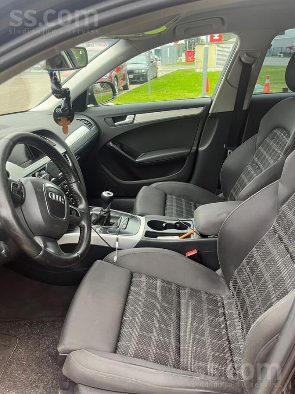 Melns Audi A4 2009 Jelgava, ar dzinēja tilpumu 2.00 L un nobraukumu 282 tūkst. km par 5500 €, foto 9 vietnē AUTOMOTO.COM.LV