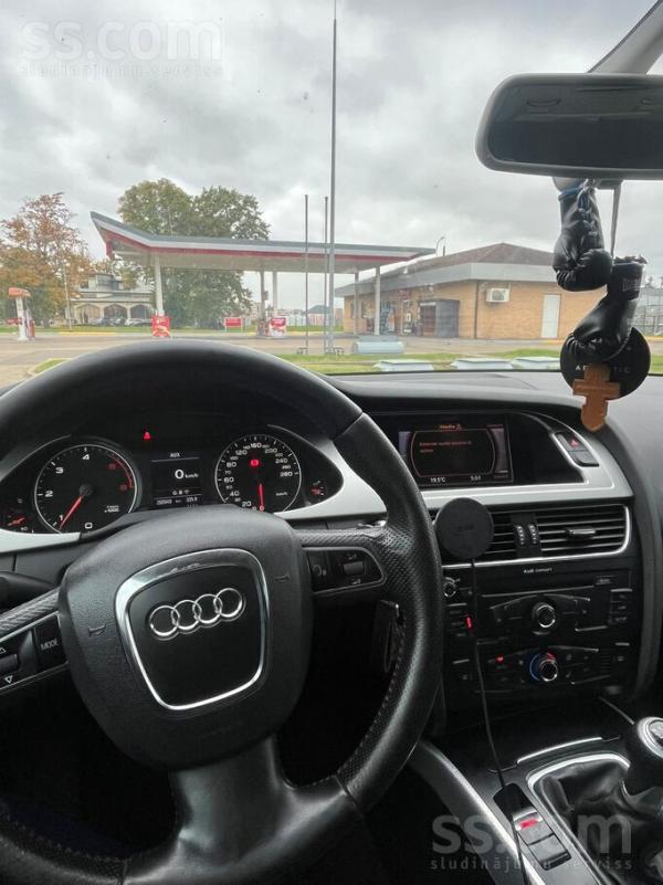 Melns Audi A4 2009 Jelgava, ar dzinēja tilpumu 2.00 L un nobraukumu 282 tūkst. km par 5500 €, foto 11 vietnē AUTOMOTO.COM.LV