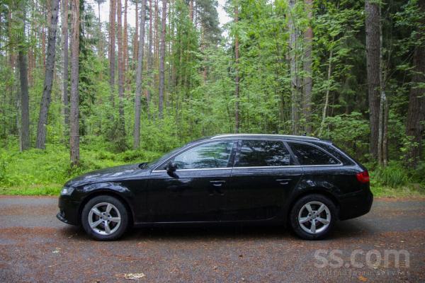 Melns Audi A4 2010 Rīga, ar dzinēja tilpumu 2.00 L un nobraukumu 390 tūkst. km par 3900 €, foto 3 vietnē AUTOMOTO.COM.LV
