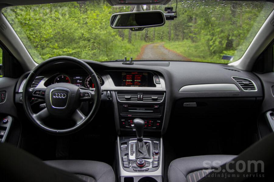 Black Audi A4 2010 in Riga, with an engine capacity of 2.00 L and mileage of 390 thousand km for 3900 €, photo 7 on AUTOMOTO.COM.LV