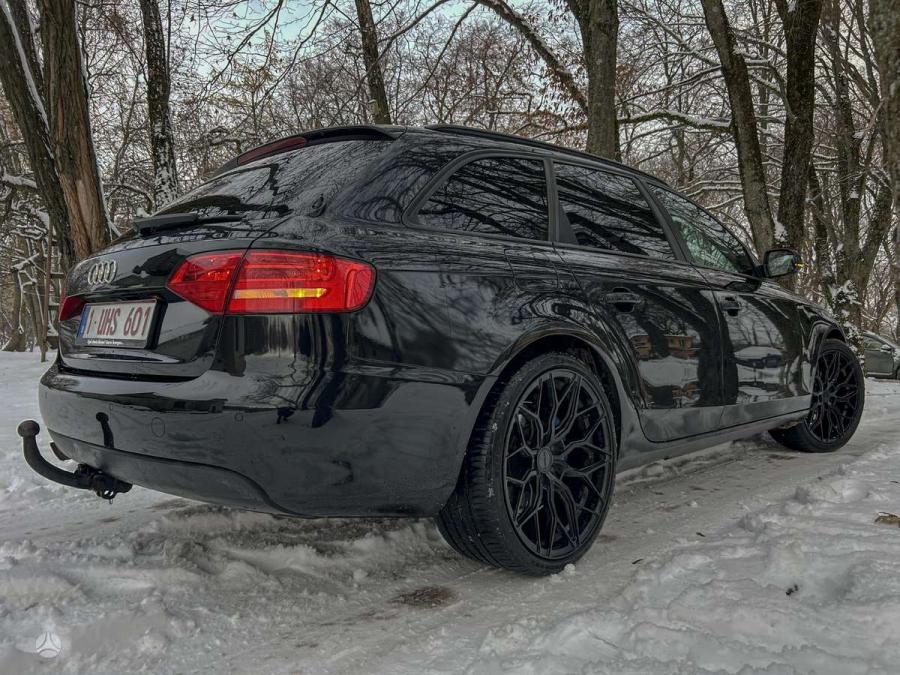 Black Audi A4 2010 in Kaunas, with an engine capacity of 1.97 L and mileage of 335 thousand km for 5650 €, photo 13 on AUTOMOTO.COM.LV