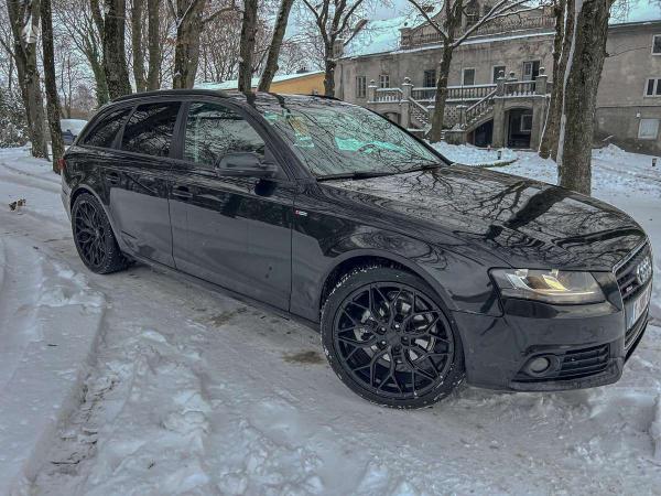 Black Audi A4 2010 in Kaunas, with an engine capacity of 1.97 L and mileage of 335 thousand km for 5650 €, photo 3 on AUTOMOTO.COM.LV
