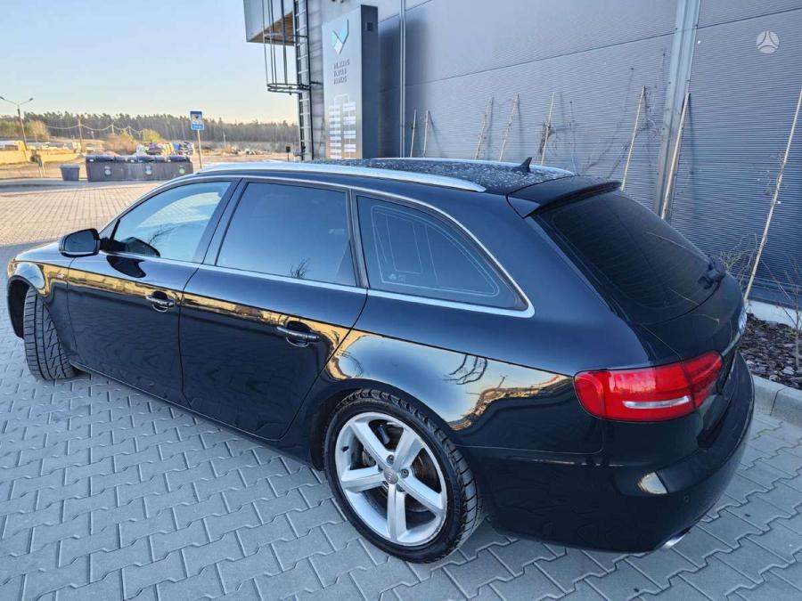 Black Audi A4 2010 in Vilnius, with an engine capacity of 2.97 L and mileage of 280 thousand km for 5800 €, photo 13 on AUTOMOTO.COM.LV