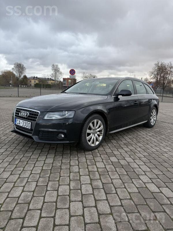 Black Audi A4 2010 in Jelgava, with an engine capacity of 2.00 L and mileage of 446 thousand km for 4000 €, photo 2 on AUTOMOTO.COM.LV