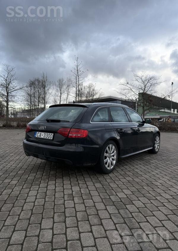 Black Audi A4 2010 in Jelgava, with an engine capacity of 2.00 L and mileage of 446 thousand km for 4000 €, photo 3 on AUTOMOTO.COM.LV