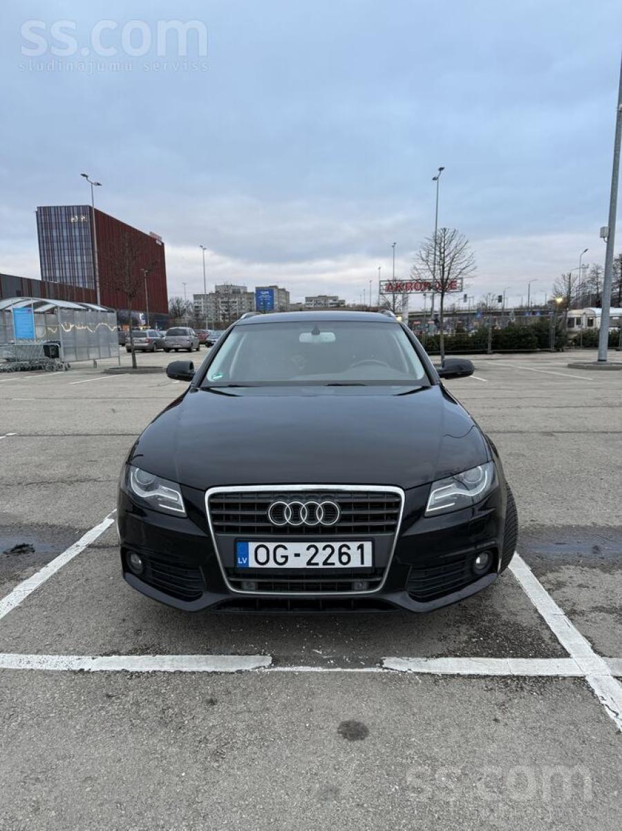 Black Audi A4 2010 in Riga, with an engine capacity of 2.70 L and mileage of 317 thousand km for 6500 €, photo 2 on AUTOMOTO.COM.LV
