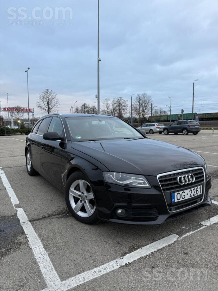 Black Audi A4 2010 in Riga, with an engine capacity of 2.70 L and mileage of 317 thousand km for 6500 €, photo 3 on AUTOMOTO.COM.LV
