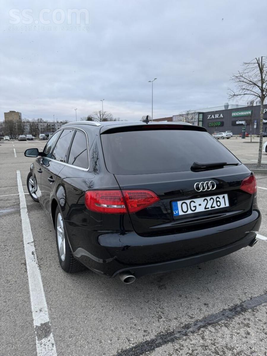 Black Audi A4 2010 in Riga, with an engine capacity of 2.70 L and mileage of 317 thousand km for 6500 €, photo 6 on AUTOMOTO.COM.LV