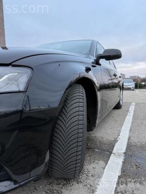 Black Audi A4 2010 in Riga, with an engine capacity of 2.70 L and mileage of 317 thousand km for 6500 €, photo 9 on AUTOMOTO.COM.LV