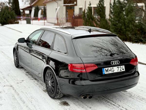 Black Audi A4 2010 in Vilnius, with an engine capacity of 2.00 L and mileage of 290 thousand km for 4500 €, photo 4 on AUTOMOTO.COM.LV
