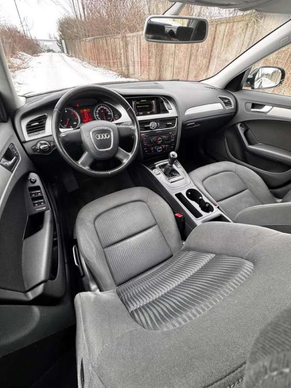 Черный Ауди А4 2010 в Вилкавишкис, объемом двигателя 1.97 л и пробегом 230 тыс. км за 5300 €, фото 9 на AUTOMOTO.COM.LV