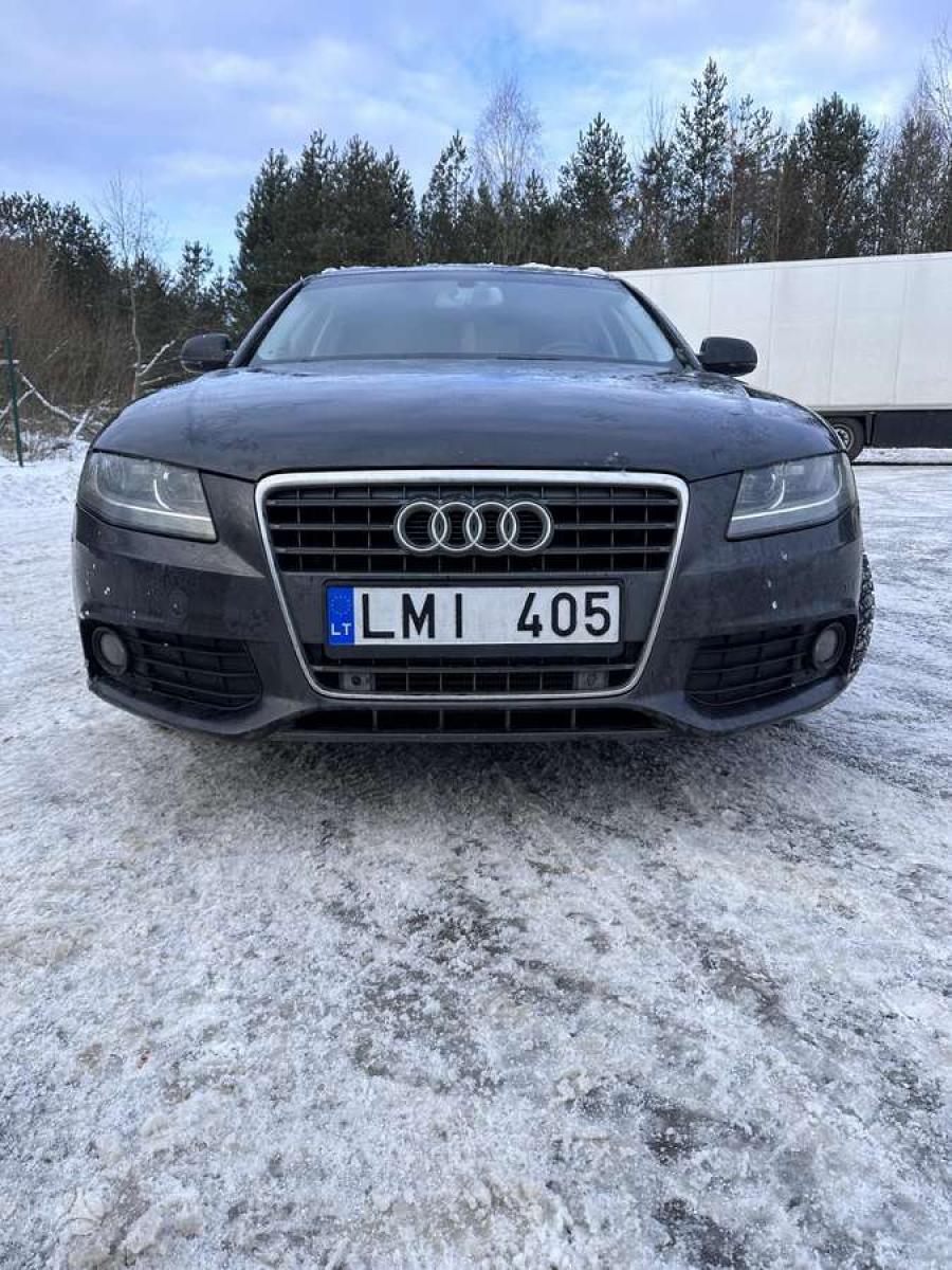 Black Audi A4 2010 in Siauliai, with an engine capacity of 2.00 L and mileage of 440 thousand km for 3900 €, photo 1 on AUTOMOTO.COM.LV