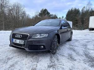 Black Audi A4 2010 in Siauliai, with an engine capacity of 2.00 L and mileage of 440 thousand km for 3900 €, photo 2 on AUTOMOTO.COM.LV