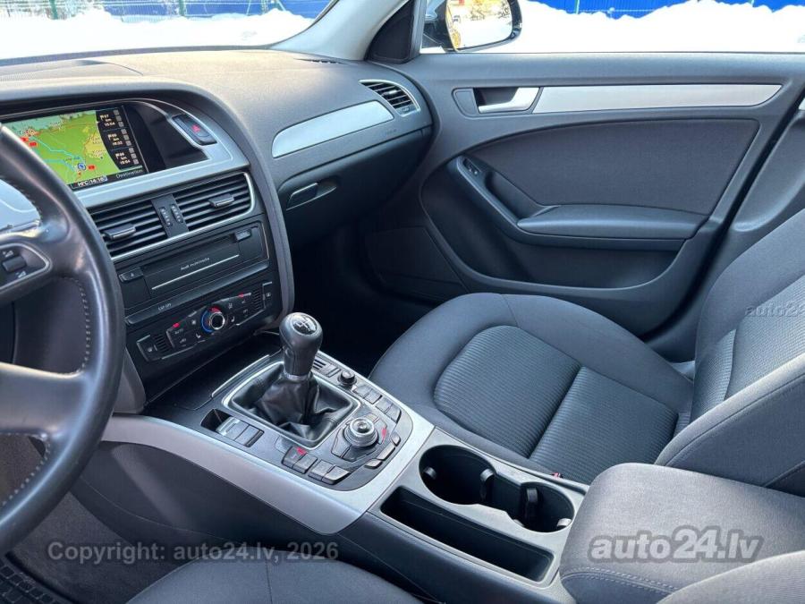 Melns Audi A4 2010 Paide, ar dzinēja tilpumu 2.00 L un nobraukumu 344 tūkst. km par 4490 €, foto 12 vietnē AUTOMOTO.COM.LV