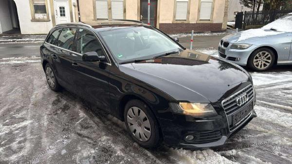Melns Audi A4 2010 Utena, ar dzinēja tilpumu 1.97 L un nobraukumu 282 tūkst. km par 3999 €, foto 5 vietnē AUTOMOTO.COM.LV