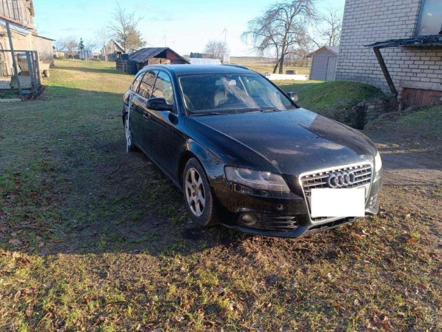 Melns Audi A4 2010 Viļņa, ar dzinēja tilpumu 1.98 L un nobraukumu 320 tūkst. km par 1800 €, foto 2 vietnē AUTOMOTO.COM.LV