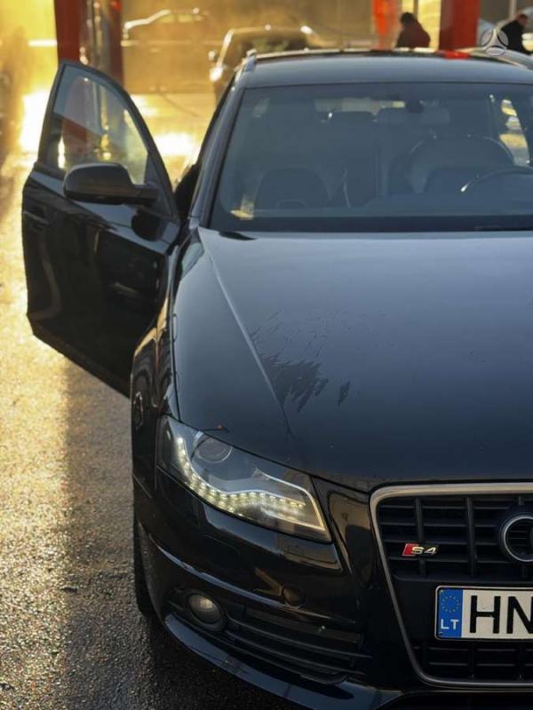 Melns Audi A4 2010 Viļņa, ar dzinēja tilpumu 1.97 L un nobraukumu 310 tūkst. km par 5199 €, foto 9 vietnē AUTOMOTO.COM.LV